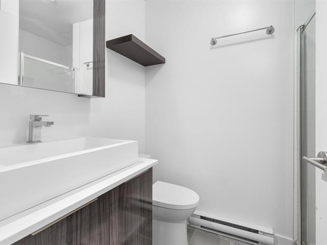 For sale: 2100 Boul. St-Laurent, #207, Montréal (Ville-Marie), Quebec H2X0E4 - 23711818 | REALTOR.ca