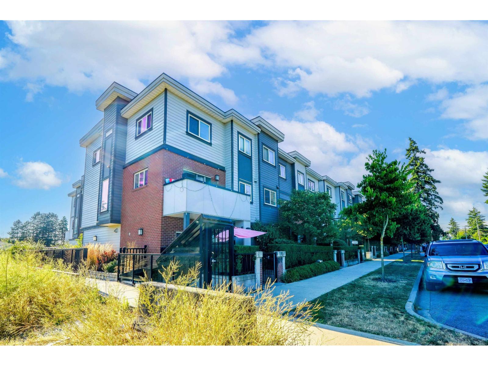 For sale: 38 7247 140 STREET, Surrey, British Columbia V3W1K8 ...