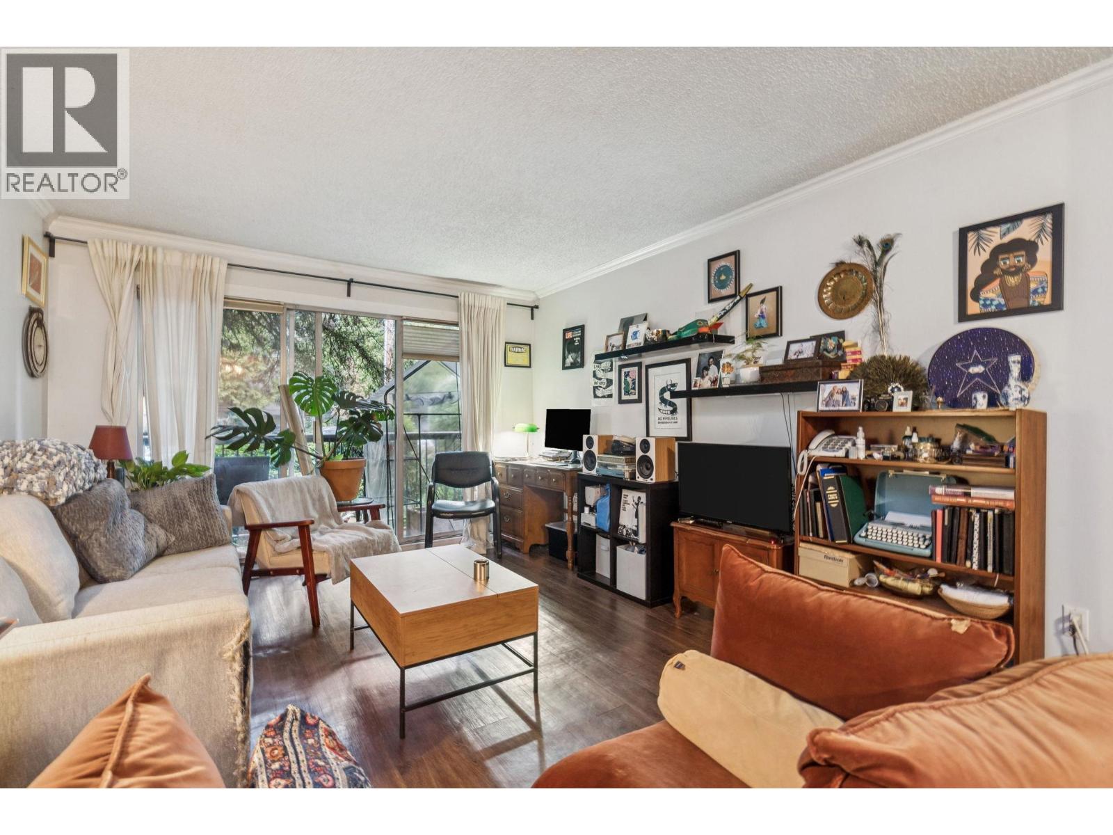 For sale: 302 428 AGNES STREET, New Westminster, British Columbia ...