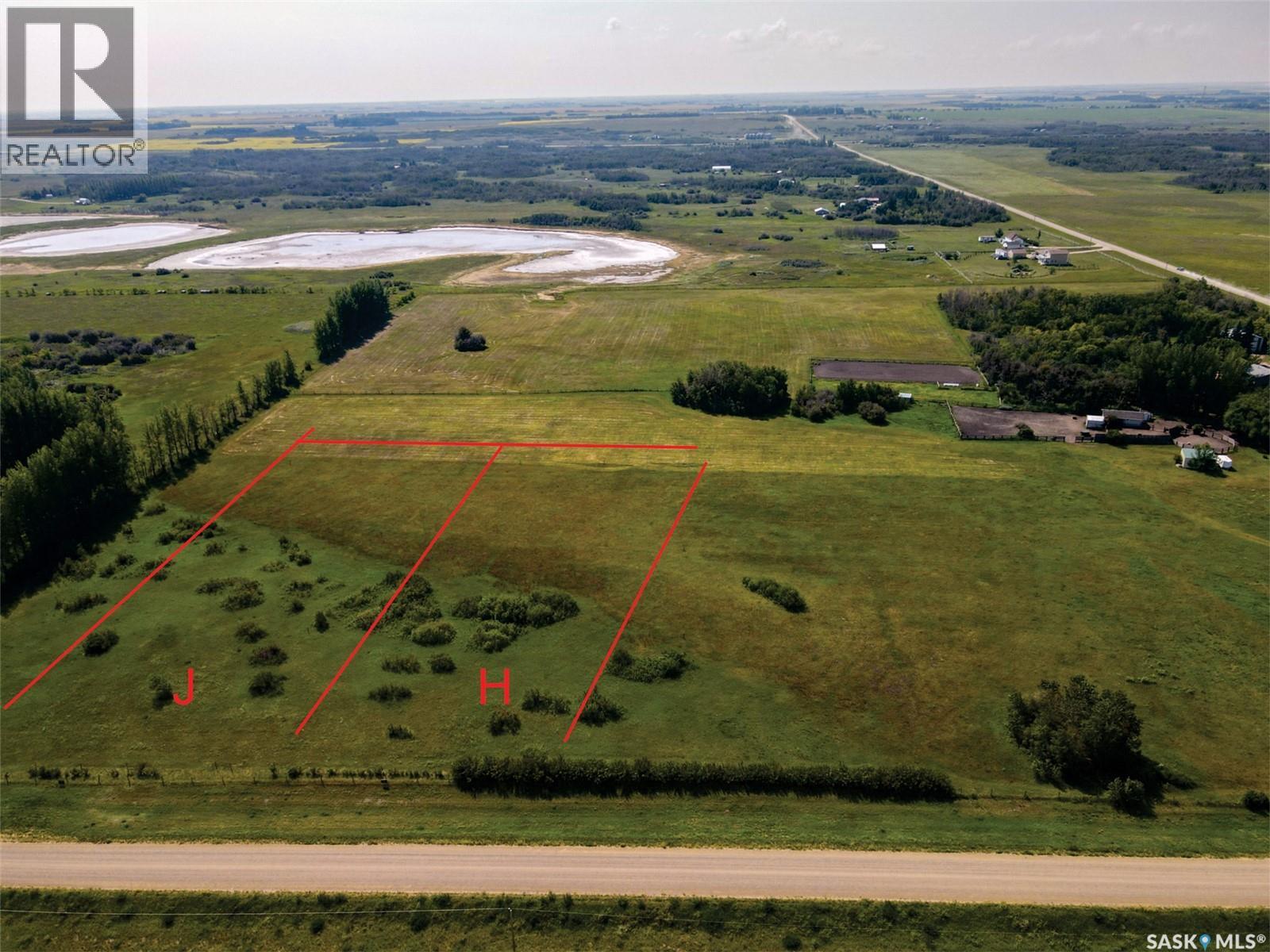 For sale: Isle Acreage 2.5 J, Vanscoy Rm No. 345, Saskatchewan S7K3J5 ...