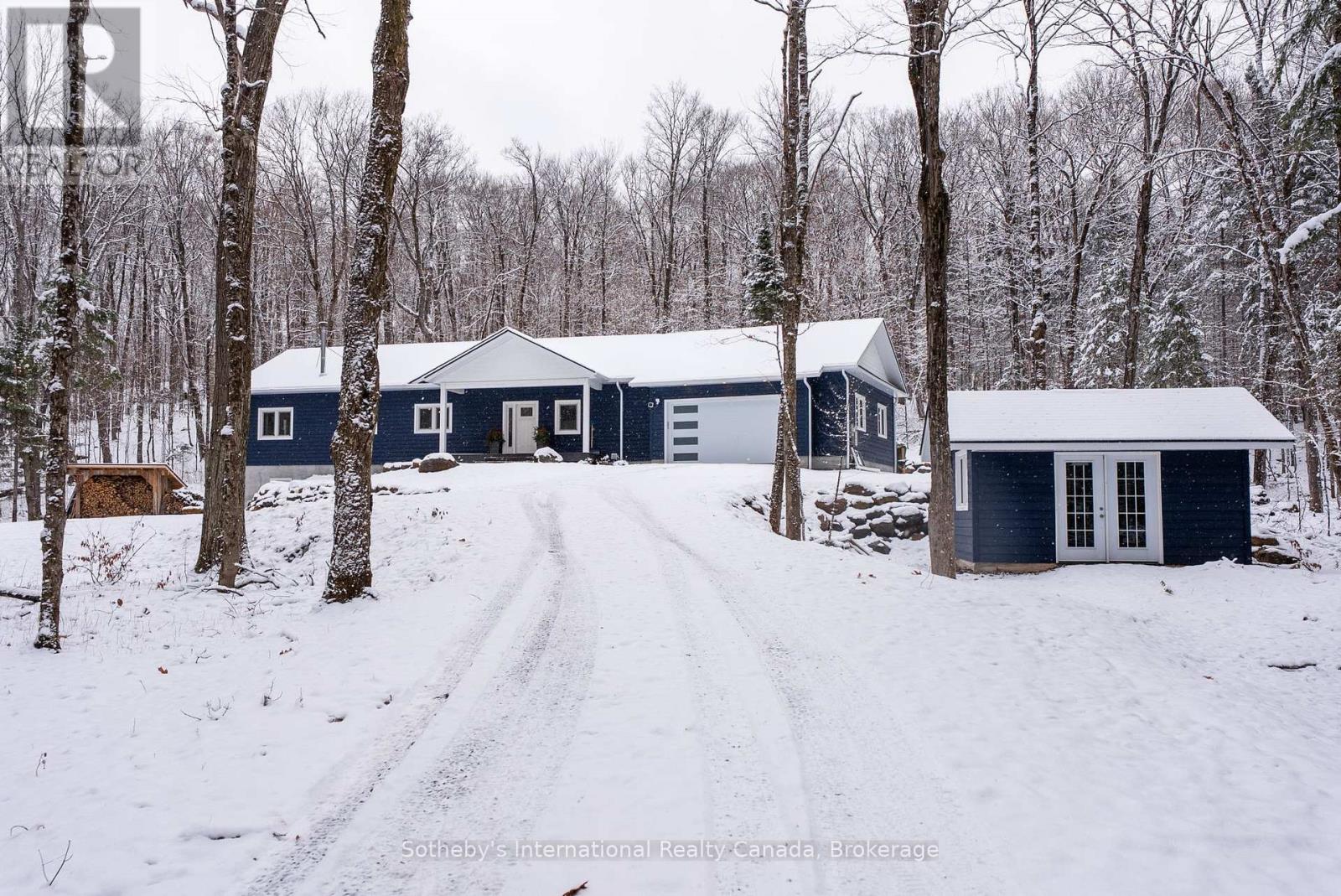 For sale: 2435 RAVENSCLIFFE ROAD, Huntsville (Stisted), Ontario P1H2J2 ...