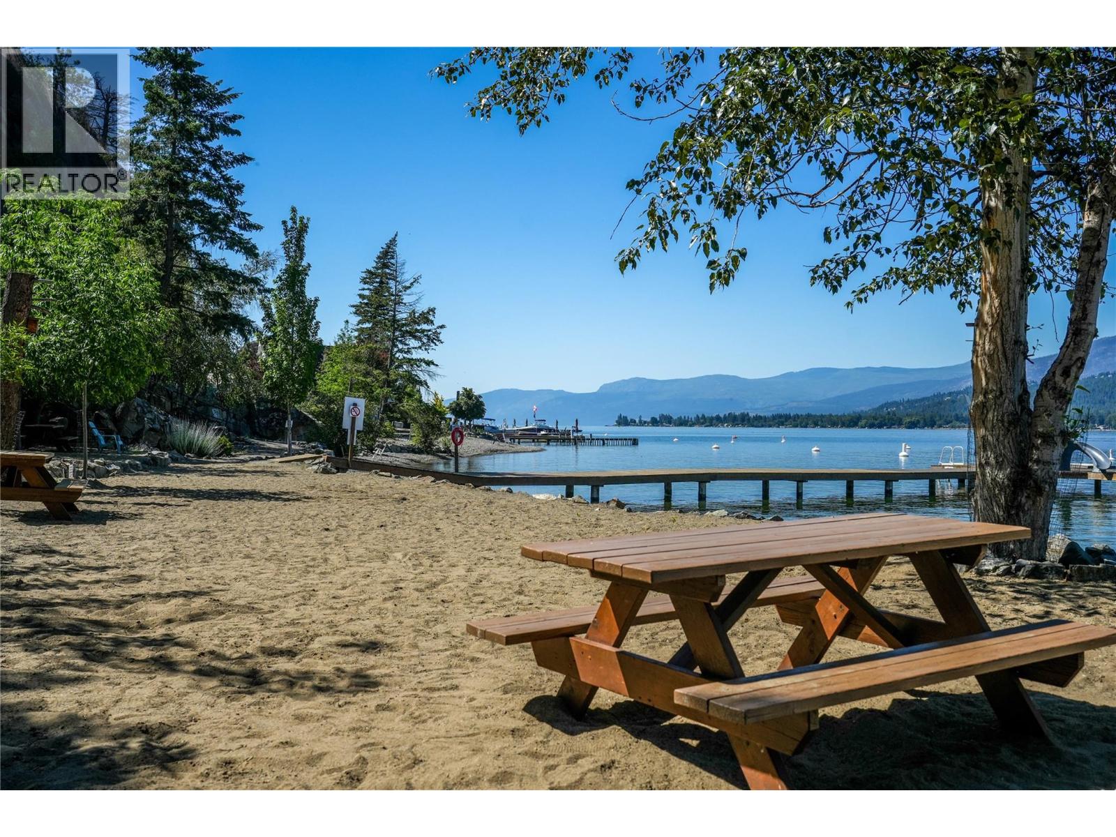 For sale: 40 Kestrel Place Unit# 30, Vernon, British Columbia V1H1S6 ...