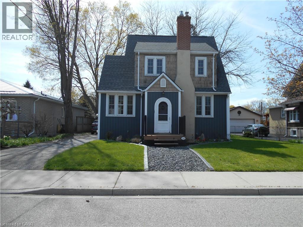For sale: 244 KENT Street S, Simcoe, Ontario N3Y2Y4 - 40792526 | REALTOR.ca
