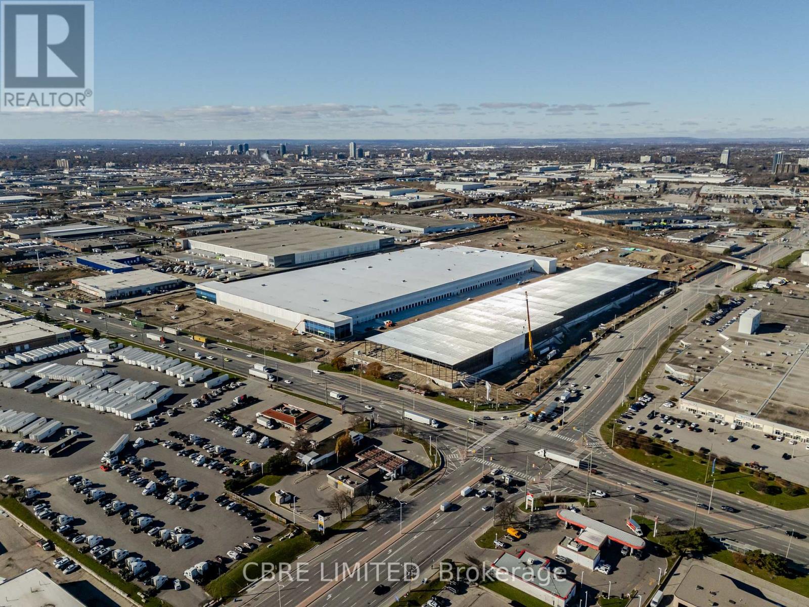 For lease: BLDG 2 - 8000 DIXIE ROAD, Brampton (Bramalea West Industrial ...
