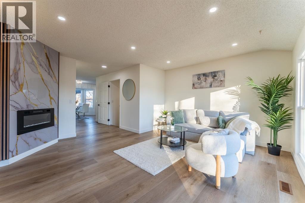 344 Templeview Drive NE, Calgary, Alberta T1Y3W4 - A2275148 | REALTOR.ca