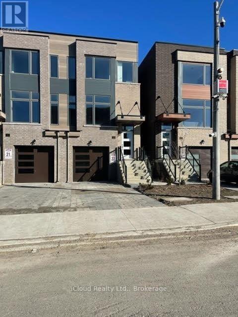 For rent: B - 33 WILD ROSE GARDENS, Toronto (Rustic), Ontario M6L0A5 ...