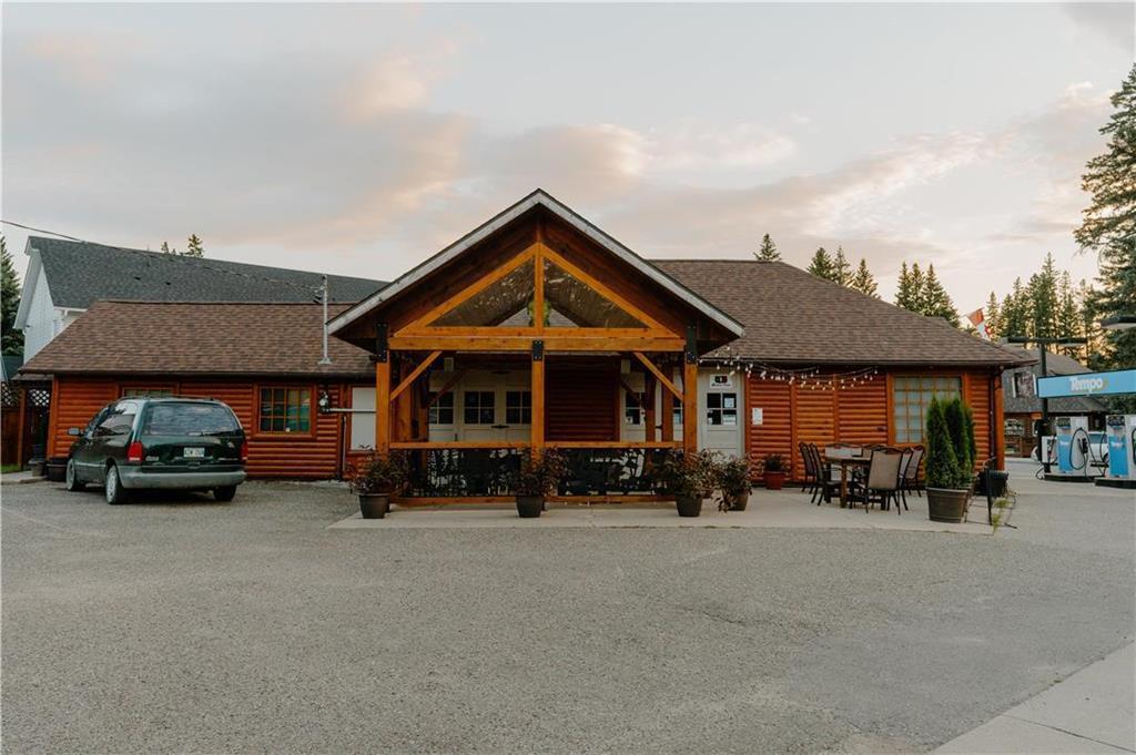 For sale: 120 WASAGAMING Drive, Clear Lake, Manitoba R0J1N0 - 202529842 ...