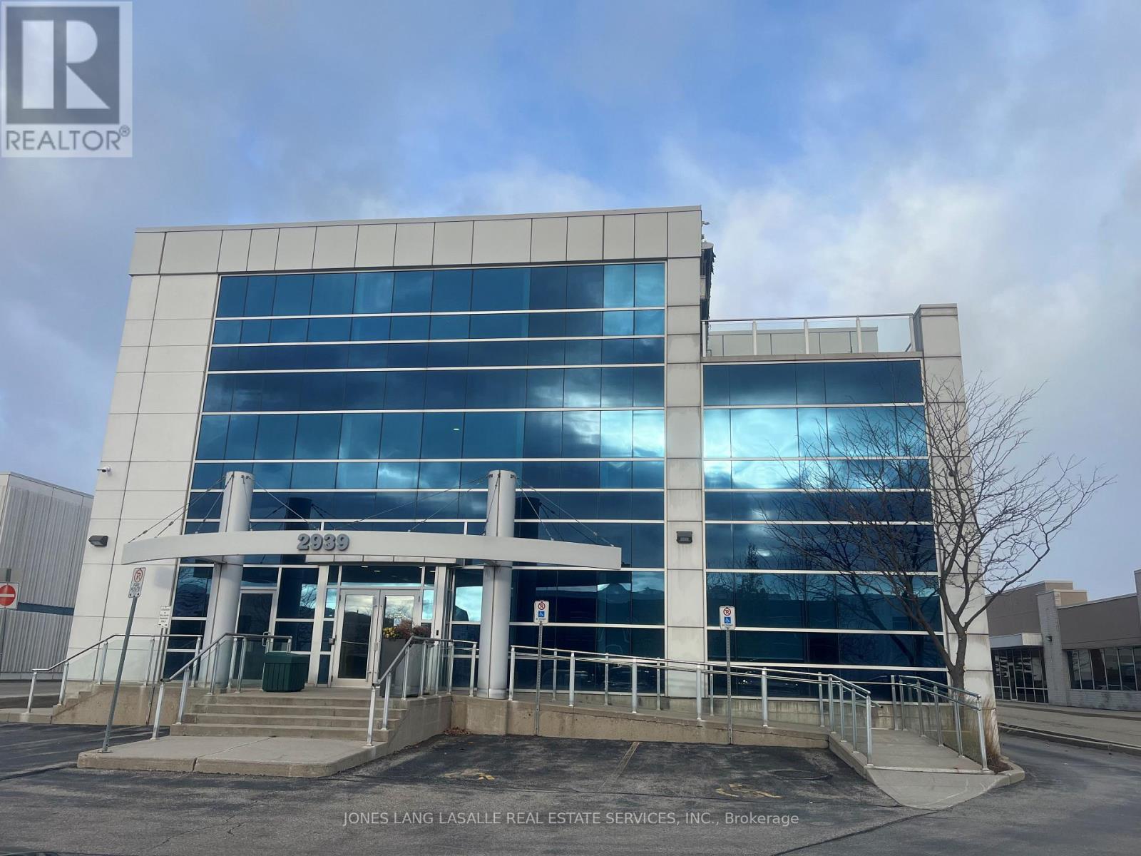 For Lease 200 2939 Portland Drive S Oakville Wp Winston Park