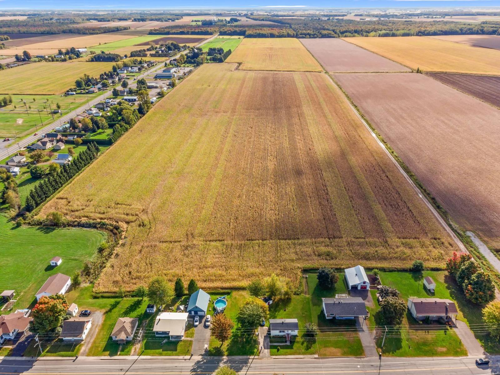 For sale: Rg Prescott, Sainte-Victoire-de-Sorel, Quebec J0G1T0 ...