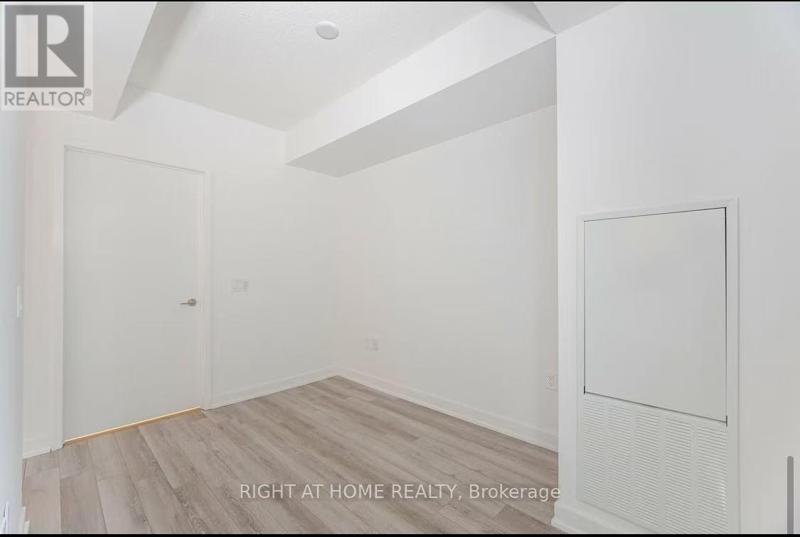 À louer : 2820 - 230 SIMCOE STREET, Toronto (Kensington-Chinatown ...