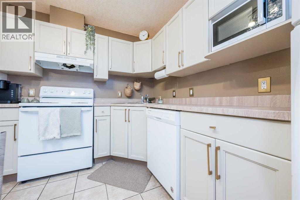 À vendre : 114, 9810 96 Street, Grande Prairie, Alberta T8V0R5 ...