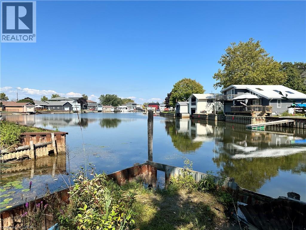 For sale: 23 OLD CUT Boulevard, Long Point, Ontario N0E1M0 - 40795118 ...