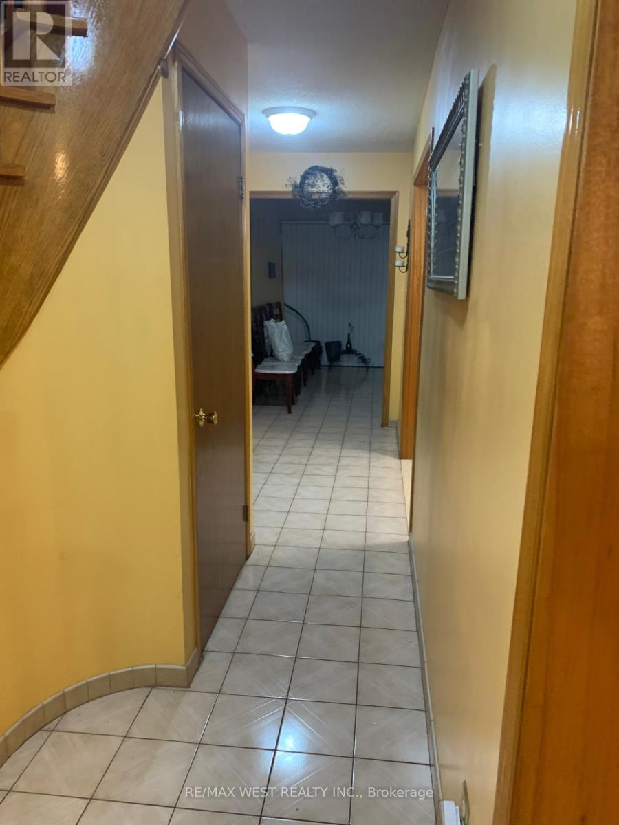 À louer : 18 DAVID DRIVE, Toronto (Morningside), Ontario M1E5E4 ...