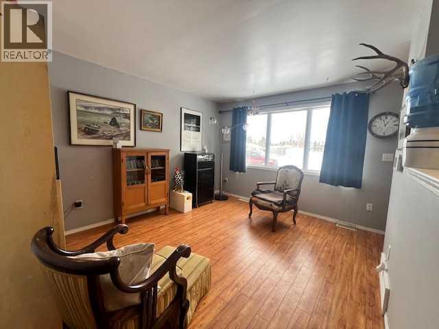 For sale: 211 Lady Helen Avenue W, Galahad, Alberta T0B1R0 - A2276225 ...