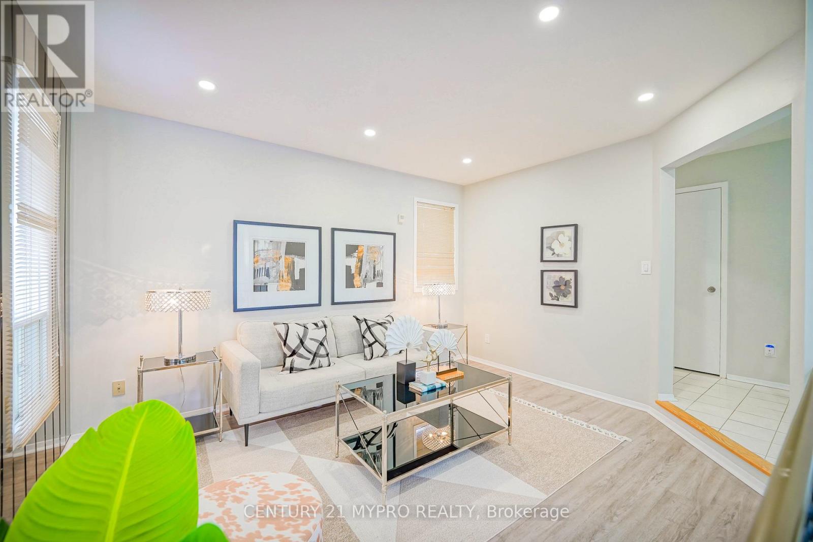 For rent: 36 OAKHAVEN DRIVE, Toronto (Milliken), Ontario M1V1X9 ...