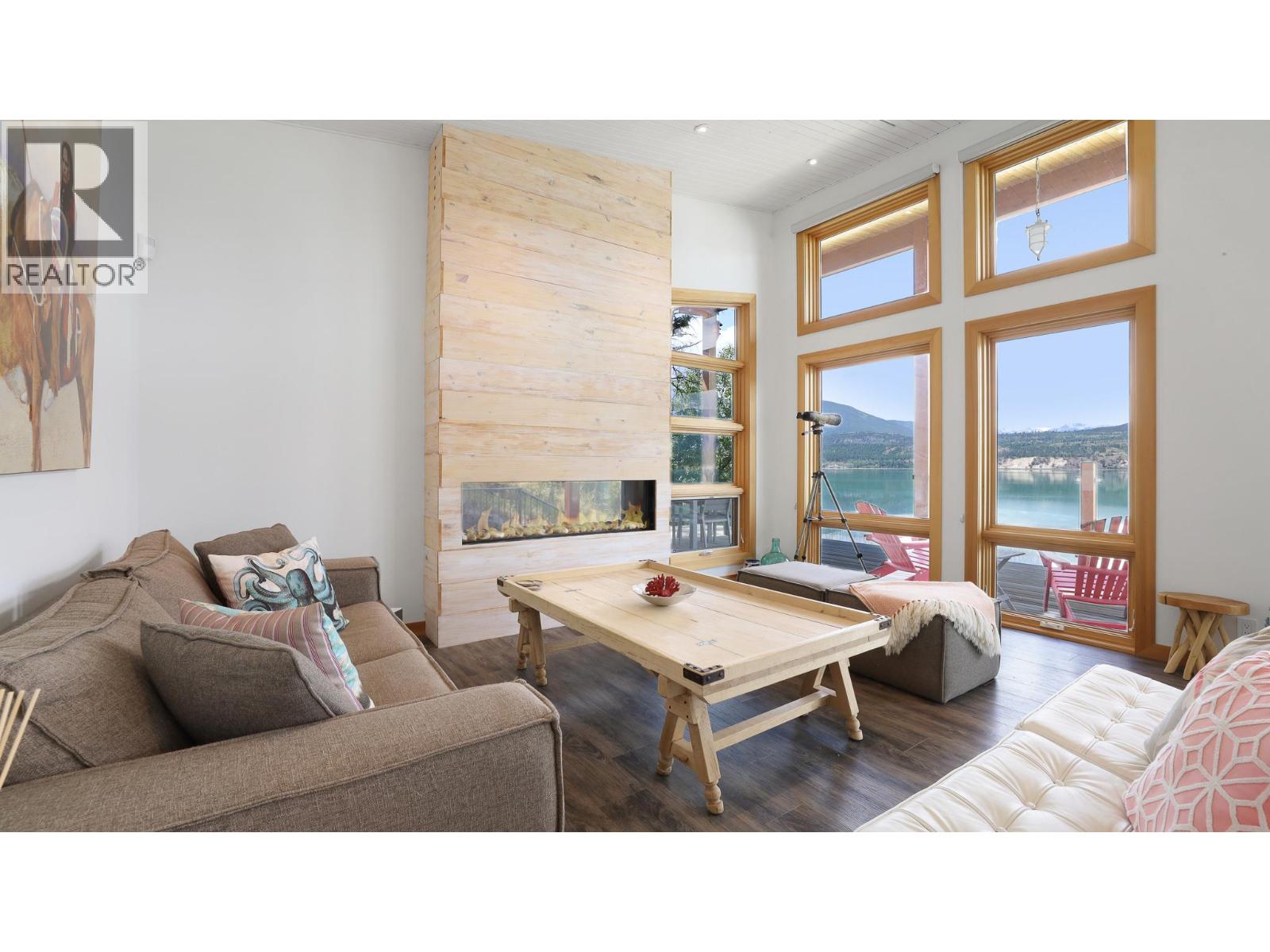 À vendre : 8257 GRAINGER Road, Canal Flats, Colombie-Britannique V0B1B0 ...