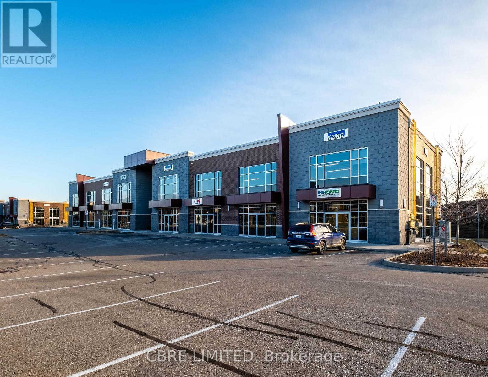 For rent: 16 - 233 SPEERS ROAD, Oakville (QE Queen Elizabeth), Ontario ...