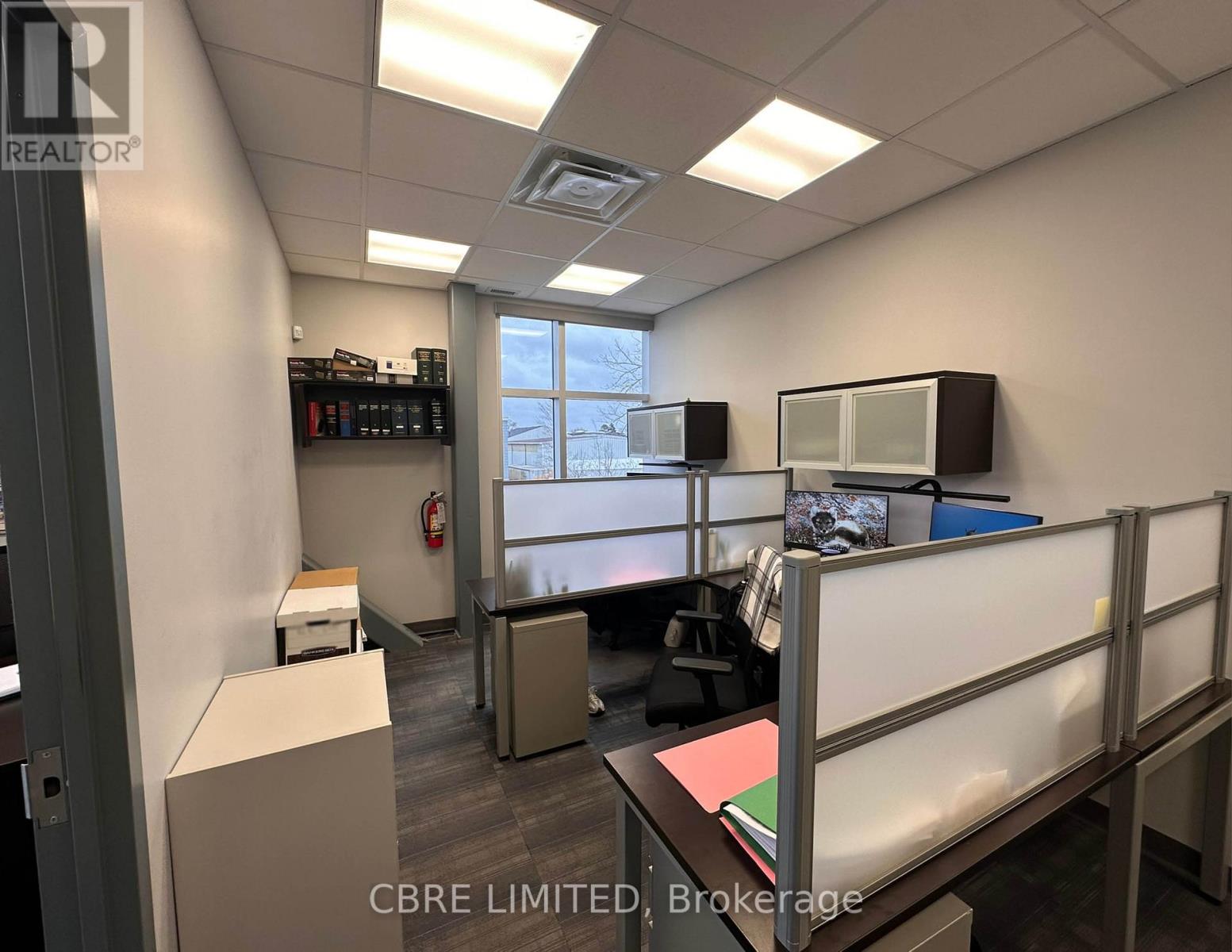 For rent: 16 - 233 SPEERS ROAD, Oakville (QE Queen Elizabeth), Ontario ...