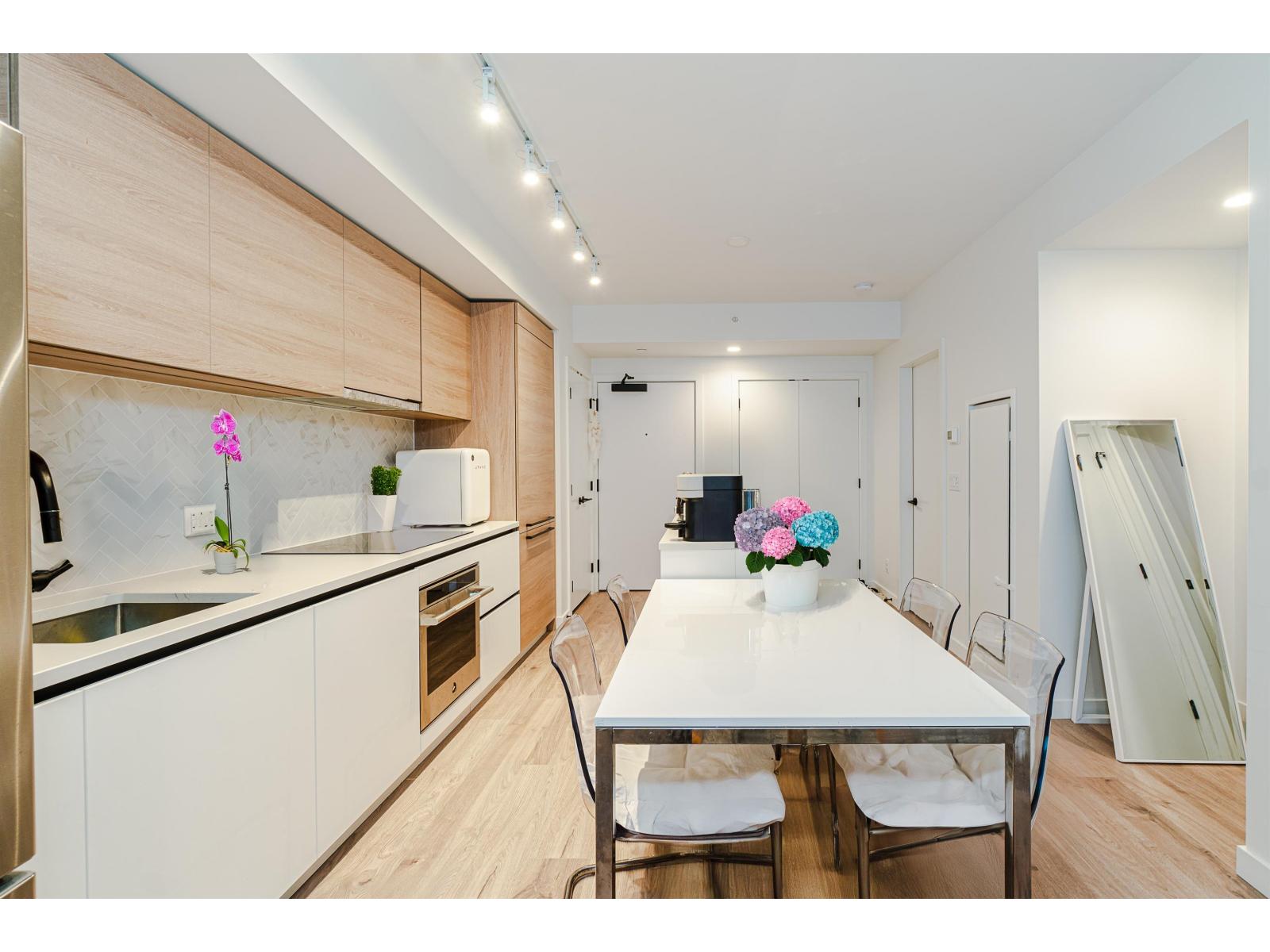 À vendre : 2501 13428 105 AVENUE, Surrey, Colombie-Britannique V3T4B2 ...