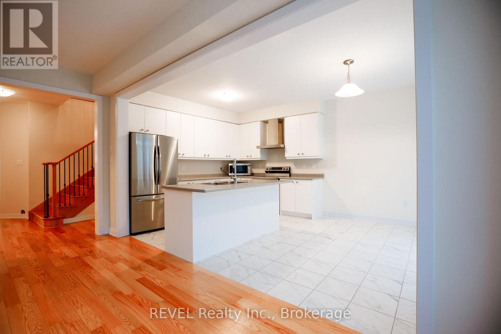 À louer : 16 STERN DRIVE, Welland (Dain City), Ontario L3B0M2 ...