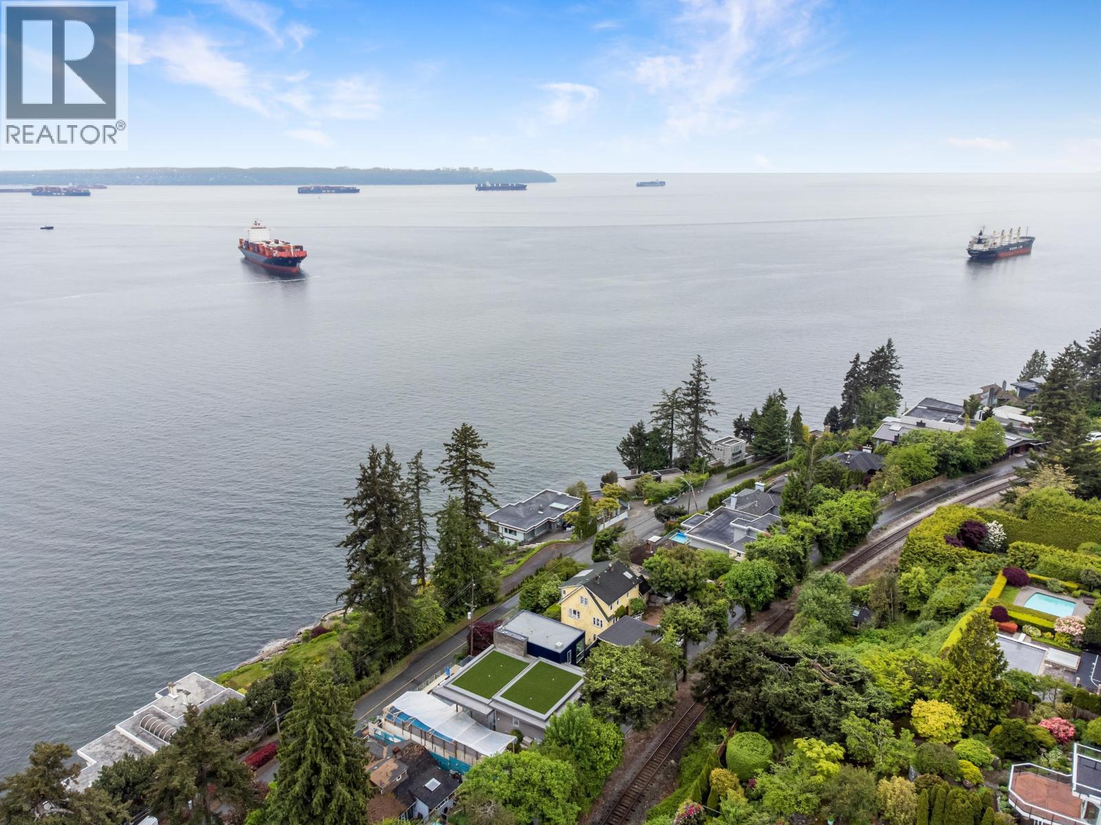 For sale: 3615 SUNSET LANE, West Vancouver, British Columbia V7V1N3 ...