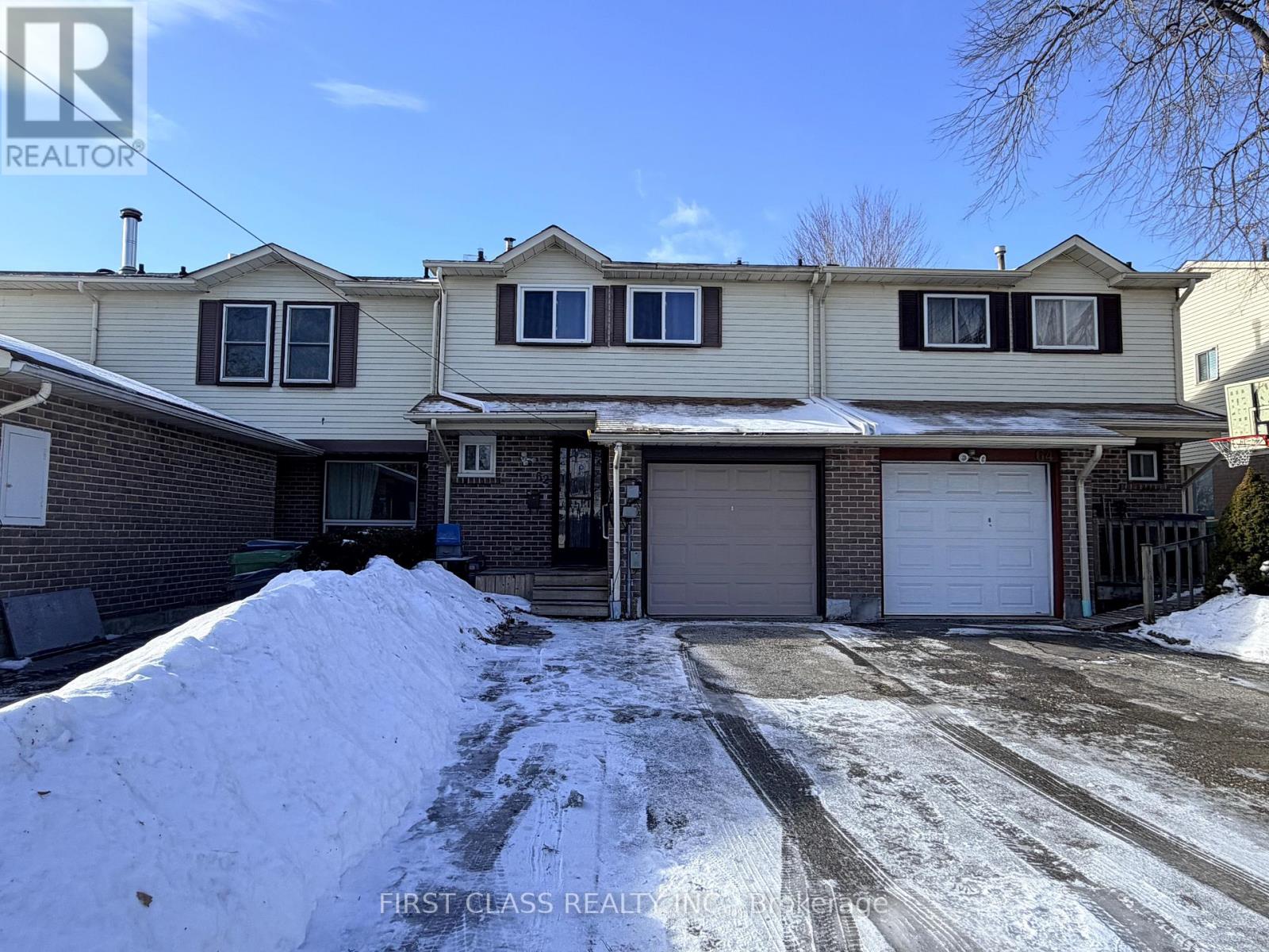 À louer : 62 TRURO CRESCENT, Toronto (Milliken), Ontario M1V2H8 ...