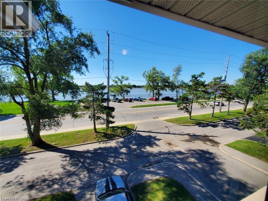 À vendre : 105 MAIN Street W, Dunnville, Ontario N1A3C8 - 40795452 ...
