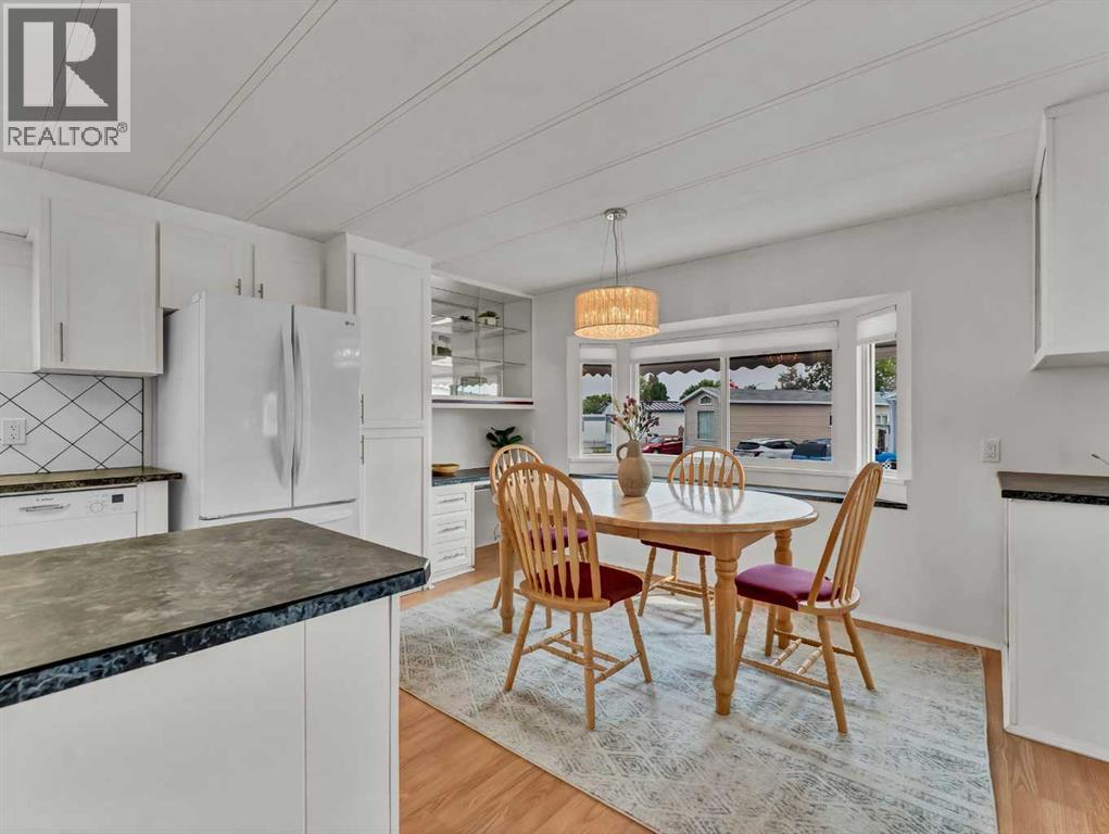 À vendre : 135 Anson Avenue SW, Medicine Hat, Alberta T1A8A1 - A2276475 ...