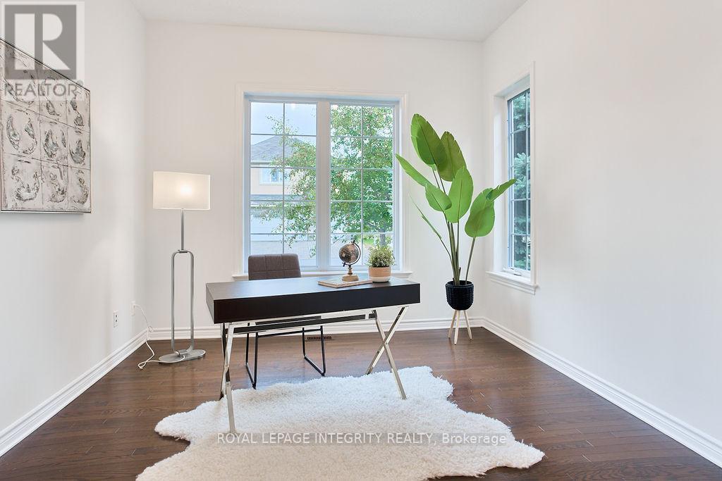 À vendre : 904 NETTLESHIP COURT, Ottawa, Ontario K2T0E9 - X12655402 ...