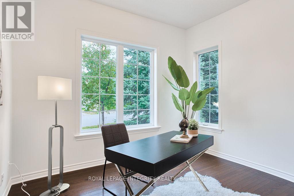 À vendre : 904 NETTLESHIP COURT, Ottawa, Ontario K2T0E9 - X12655402 ...