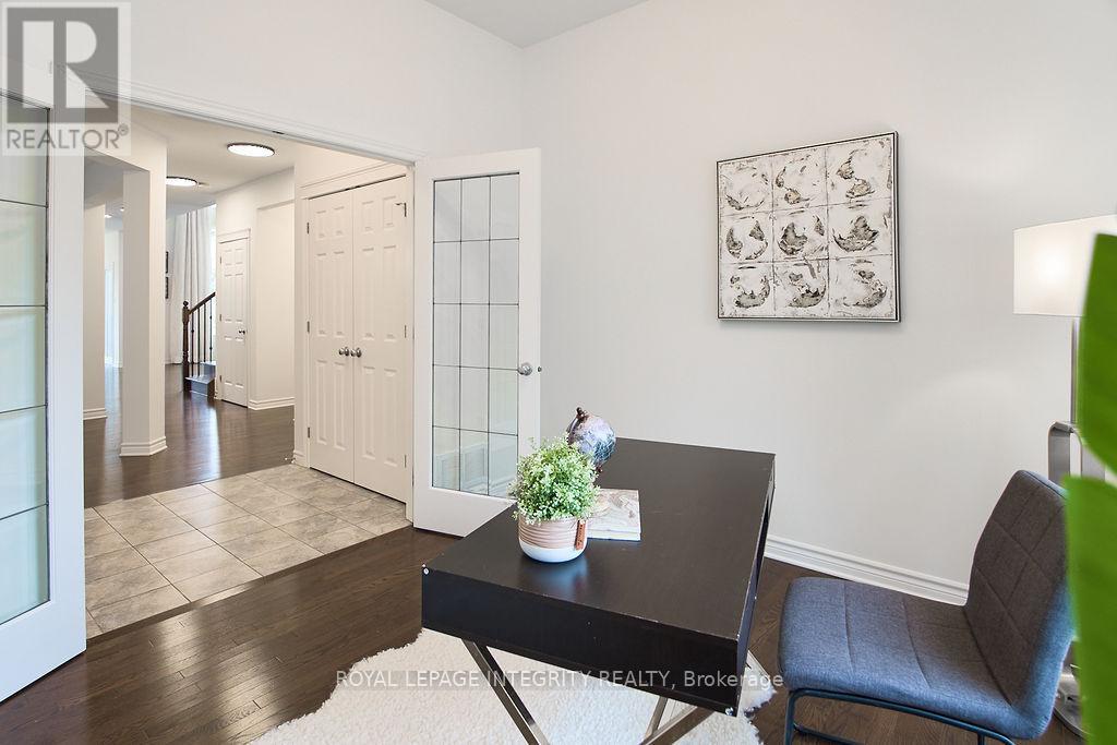 À vendre : 904 NETTLESHIP COURT, Ottawa, Ontario K2T0E9 - X12655402 ...