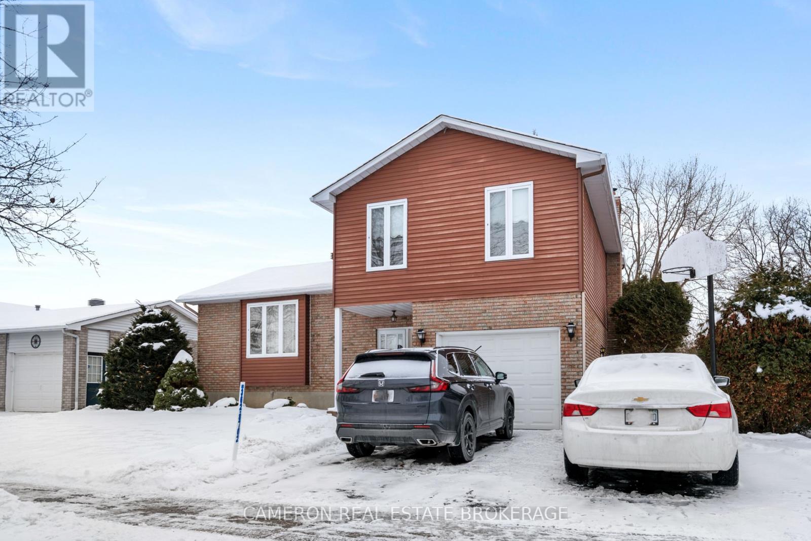 For sale: 364 ANGELA CRESCENT, Cornwall, Ontario K6H6Z8 - X12655812 ...