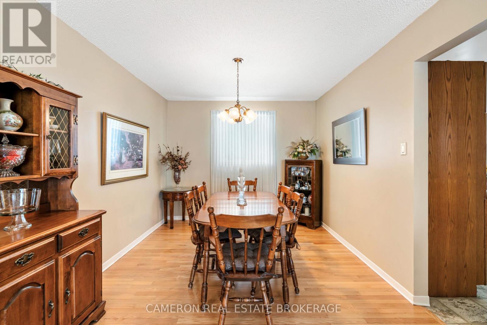 For sale: 364 ANGELA CRESCENT, Cornwall, Ontario K6H6Z8 - X12655812 ...