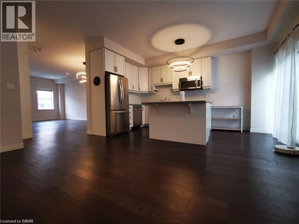 For rent: 12 JOHN RUSSELL LANE Line, Kitchener, Ontario N2H0B4 ...