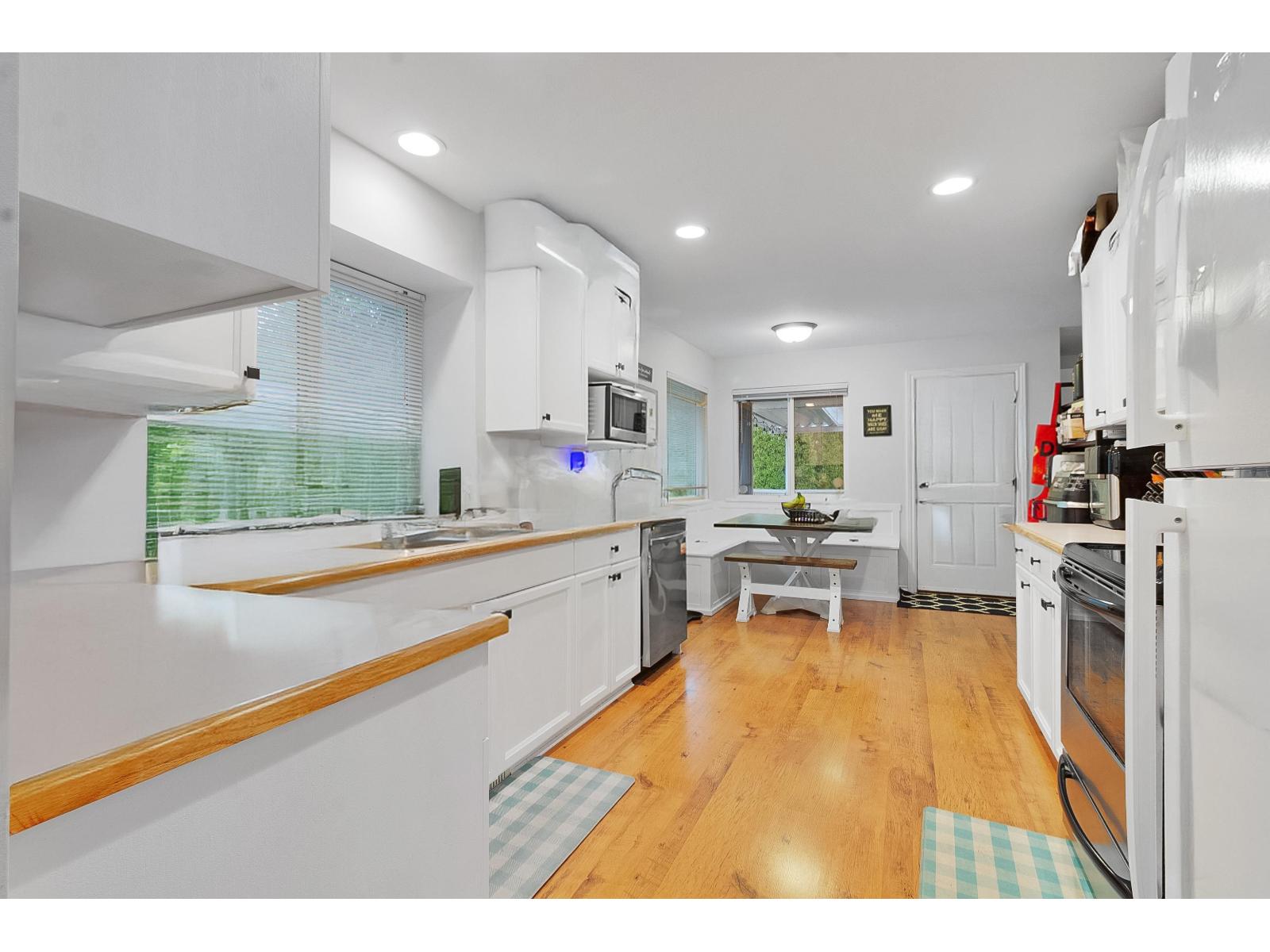 For sale: 35055 KOOTENAY DRIVE, Abbotsford, British Columbia V2S8C9 ...