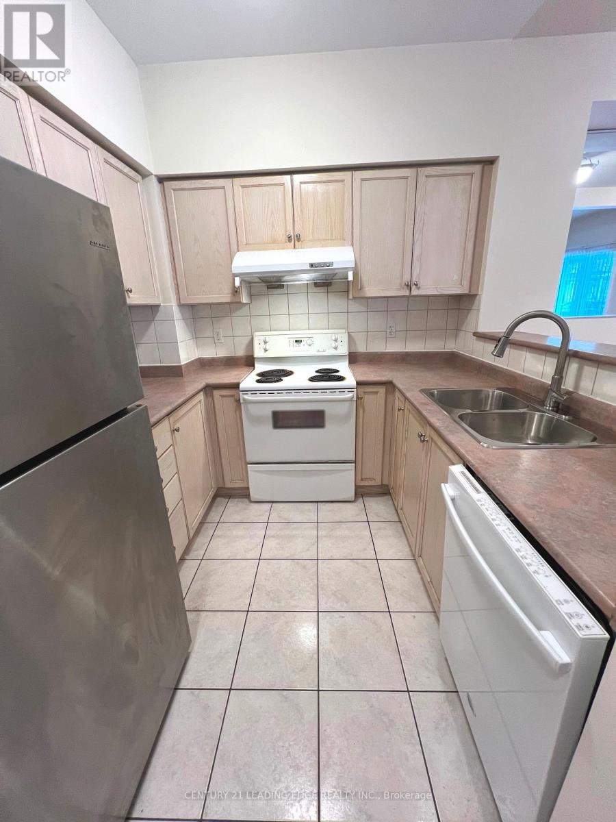 For rent: 11 - 3 ALPEN WAY, Markham (Unionville), Ontario L3R4G2 ...