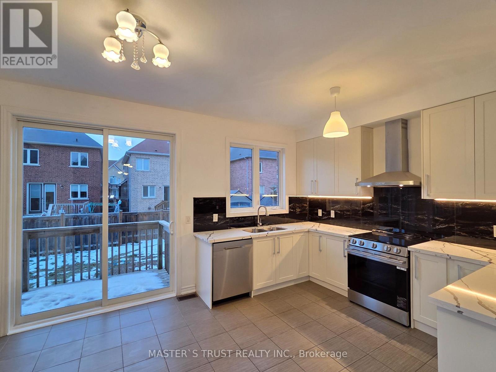 À vendre : 11 BEACON POINT STREET, Markham (Wismer), Ontario L6E0P3 ...