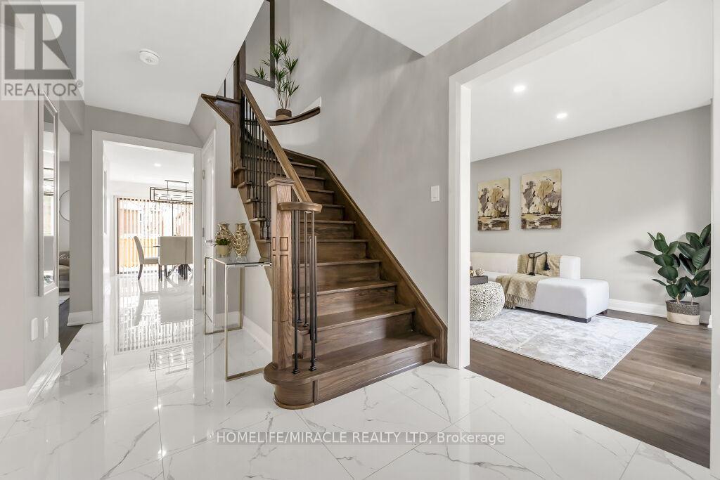 À louer : UPPER - 57 LORD SIMCOE DRIVE, Brampton (Westgate), Ontario ...