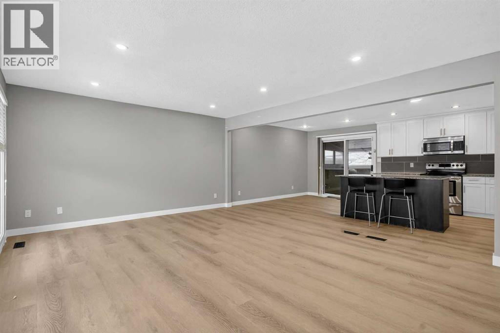 415 Templeton Road NE, Calgary, Alberta T1Y4L8 - A2276997 | REALTOR.ca