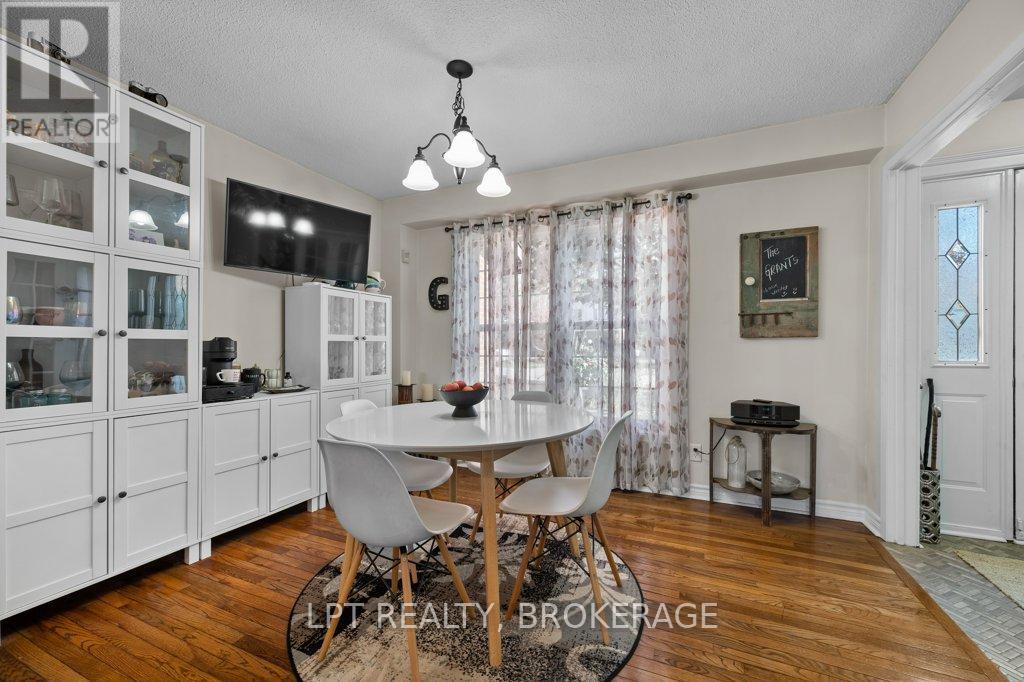 For sale: 761 HILLSIDE DRIVE, Kingston (South of Taylor-Kidd Blvd ...