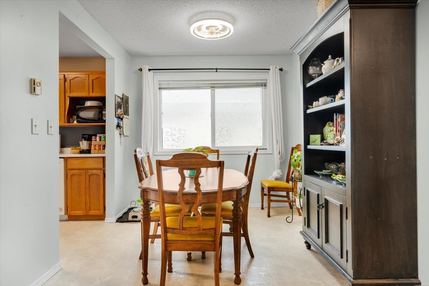 For sale: 303 9006 EDWARD STREET, Chilliwack Proper West, Chilliwack ...