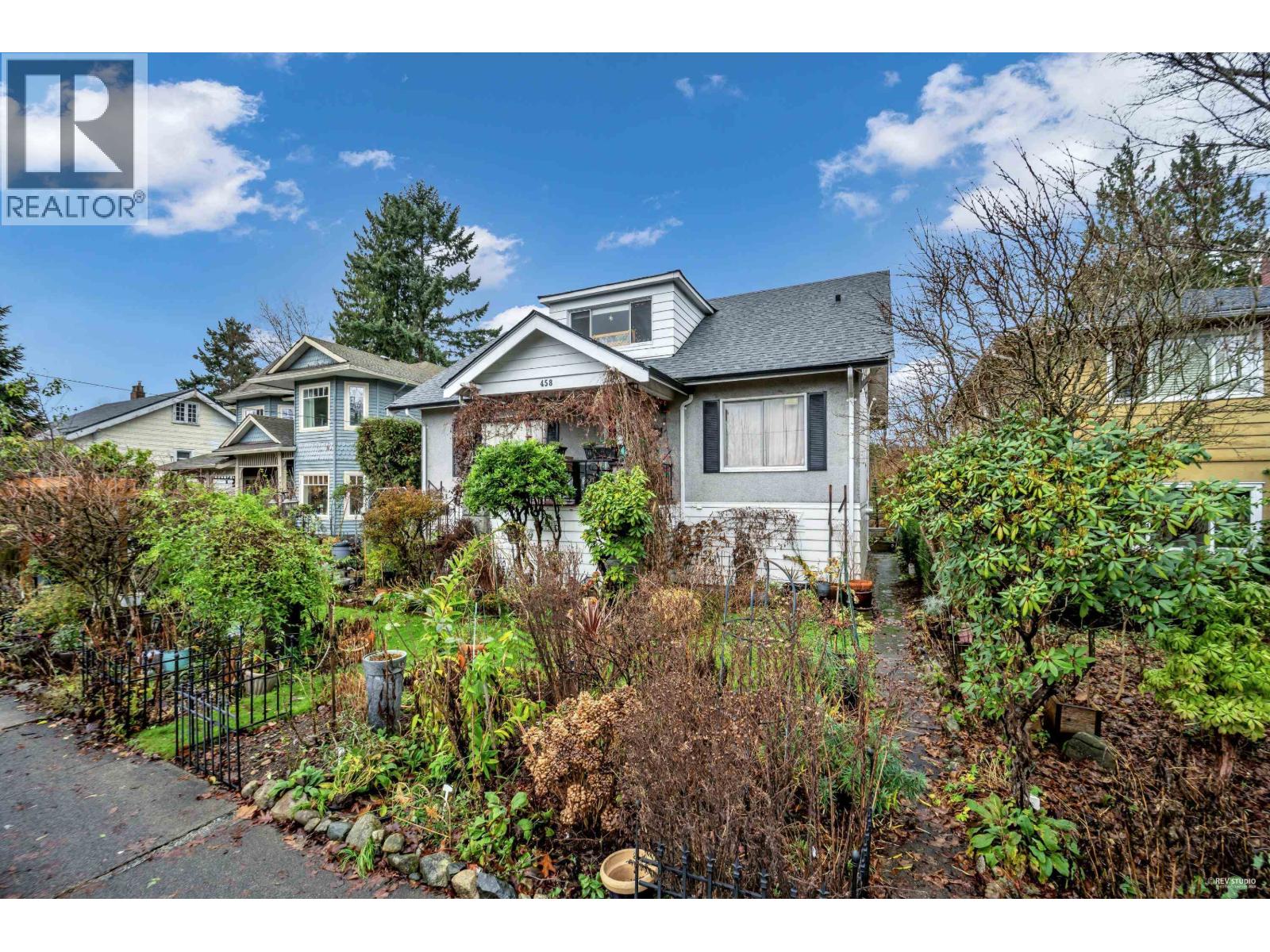 For sale: 458 E 9TH STREET, North Vancouver, British Columbia V7L2B4 ...