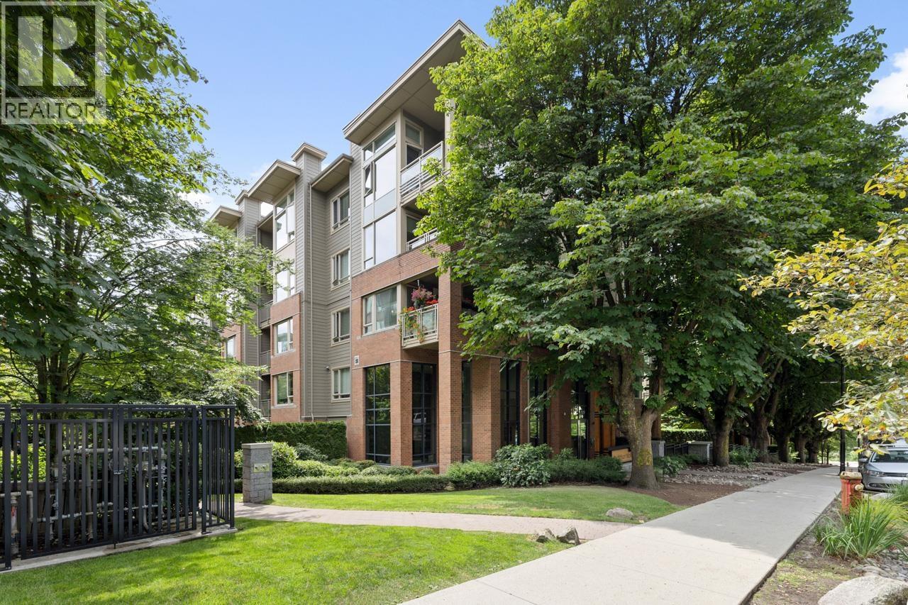 For sale: 304 139 W 22ND STREET, North Vancouver, British Columbia ...