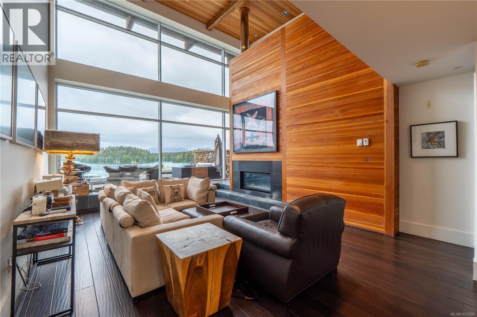 For sale: 304 368 Main St, Tofino, British Columbia V0R2Z0 - 1022420 ...