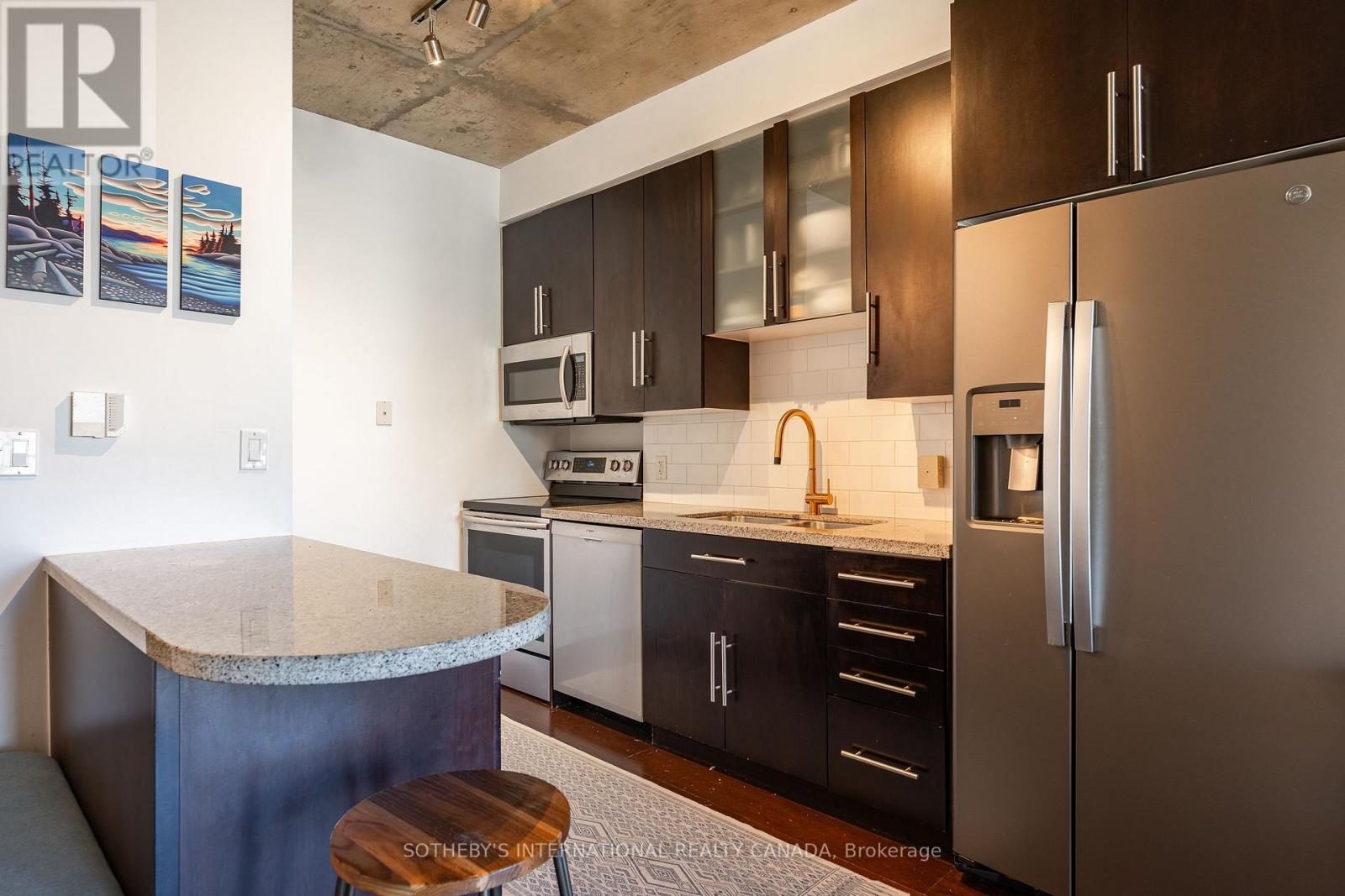 For sale: 810 - 1005 KING STREET W, Toronto (Niagara), Ontario M6K3M8 ...