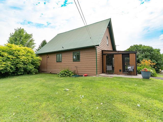 For sale: 1905Z Ch. St-Antoine, Saint-Télesphore, Quebec J0P1X0 ...