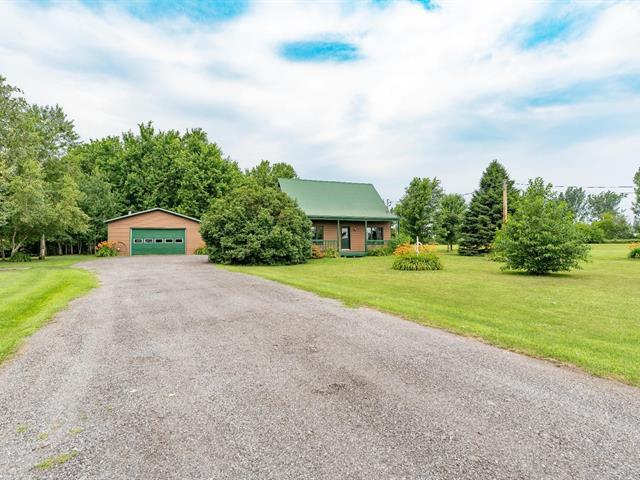 For sale: 1905Z Ch. St-Antoine, Saint-Télesphore, Quebec J0P1X0 ...