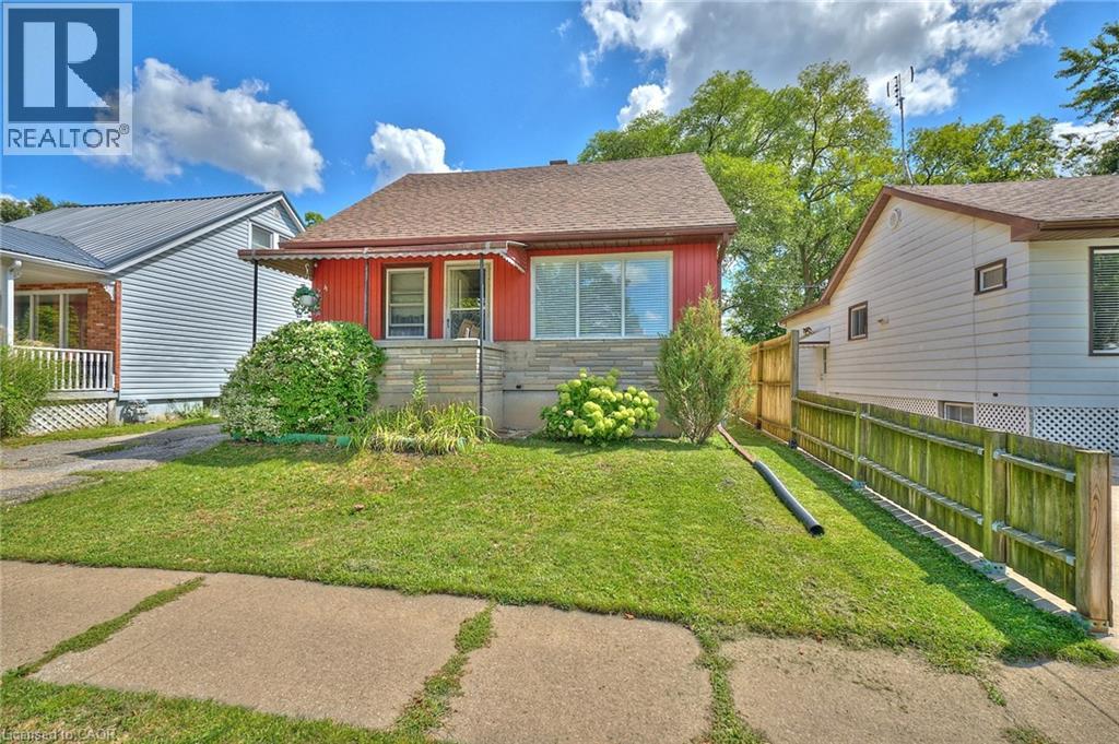 For sale: 144 DUNKIRK Road, Welland, Ontario L3B2N6 - 40796275 | REALTOR.ca