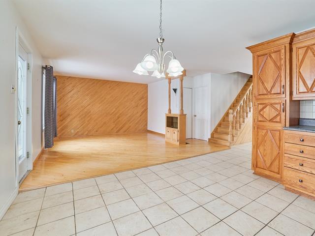 À vendre : 925-929 Rue Duguay, Alma, Québec G8B1W2 - 15898867 | REALTOR.ca