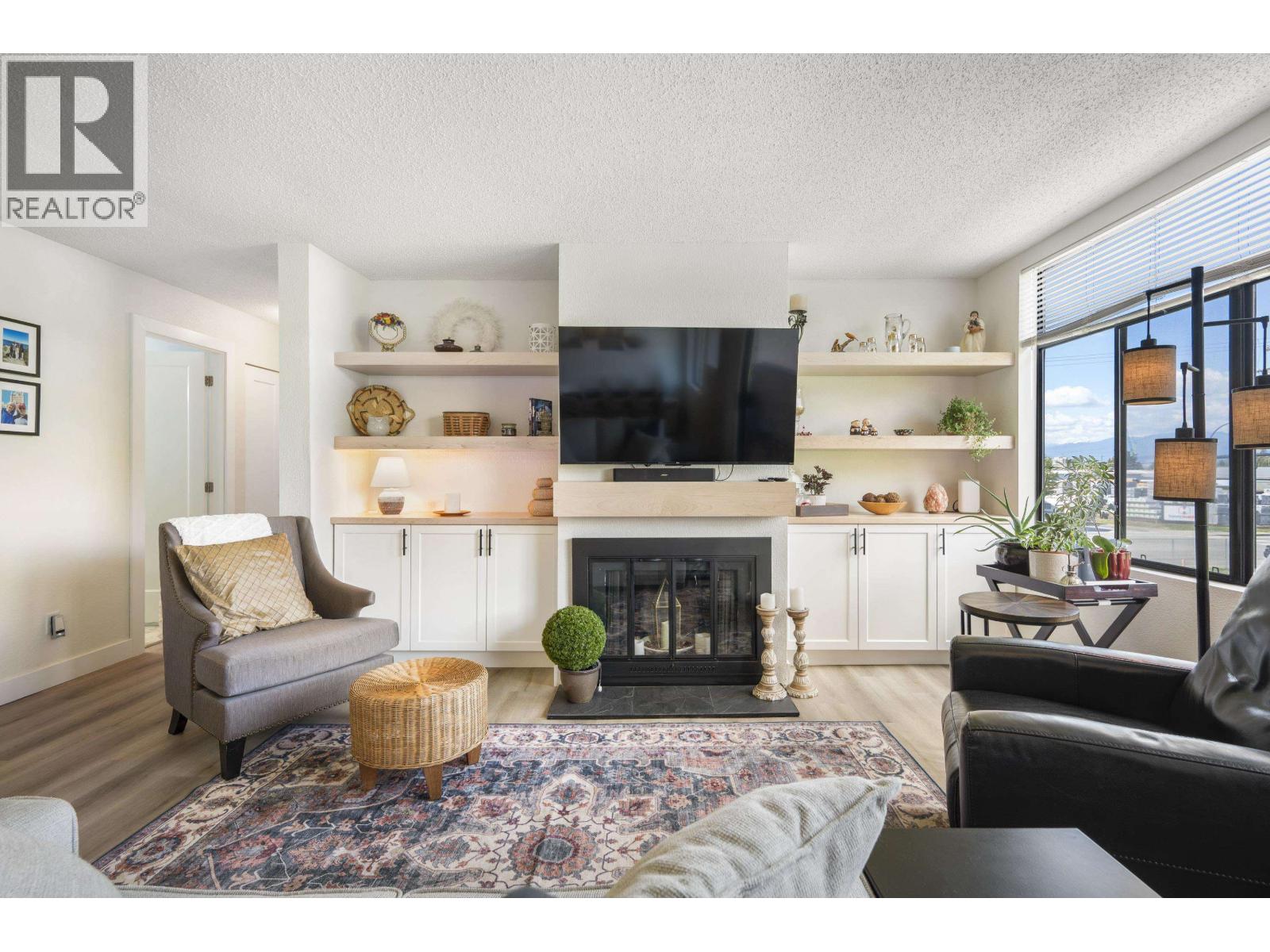 For sale: 32 11900 228 STREET, Maple Ridge, British Columbia V2X6L9 ...